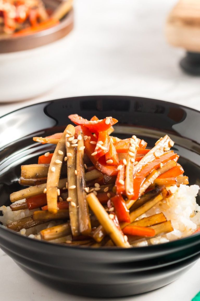 Kinpira Gobo (Sauteed burdock Root) - Natural Deets